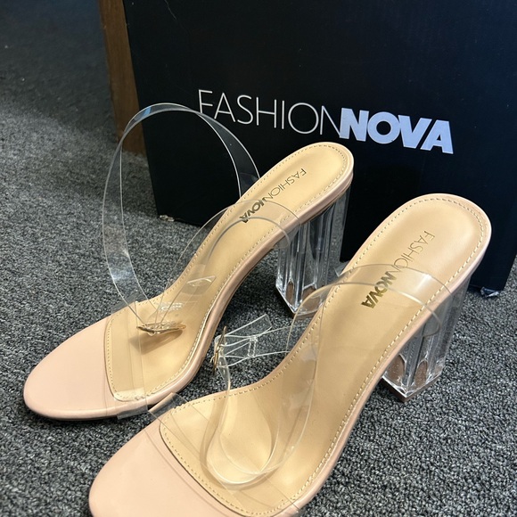 Fashion Nova | Shoes | Fashion Nova Transparent Block Heel Sandals Box ...
